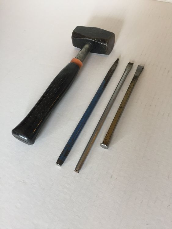 Handfäustel 100 Gr. mit 9 Stk. Meissel ( Flachmeissel) | Kaufen auf Ricardo