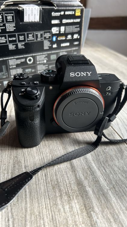 Sony Alpha 7 III Full-Frame Camera Body. Almost new (Neu (gemäss Beschreibung)) in ...
