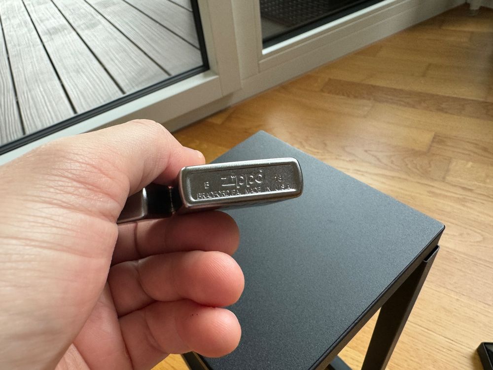 Zippo Original Feuerzeug BMW KING neu (Neu und originalverpackt) in Zug für CHF 19 – mit ...