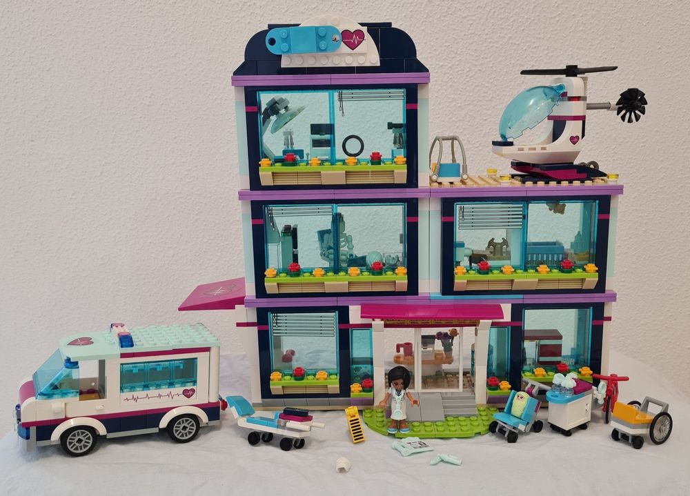Lego Friends 41318 Heartlake Krankenhaus 2017 (Gebraucht) in Murgenthal ...