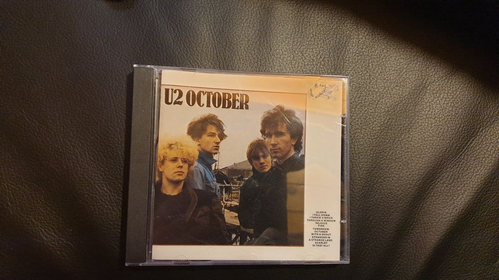 U2 - October CD (Gebraucht) in Biberist für CHF 1 – mit Lieferung auf Ricardo kaufen
