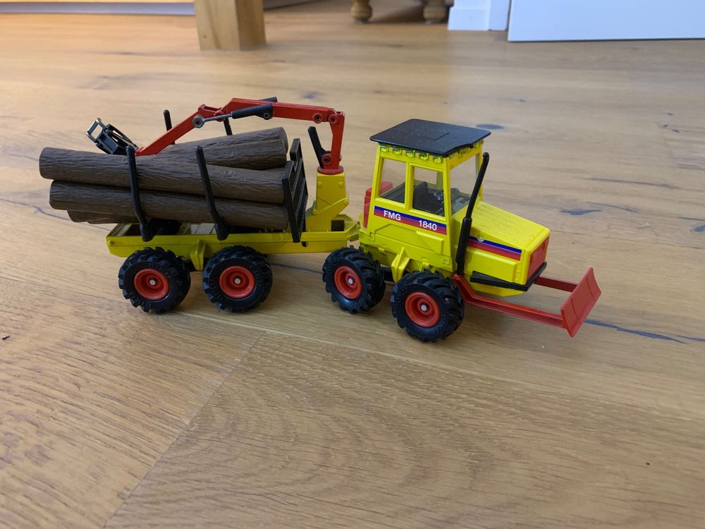 Siku Forstfahrzeug FMG 1840 (Gebraucht) in Glarus für CHF 52 – mit ...