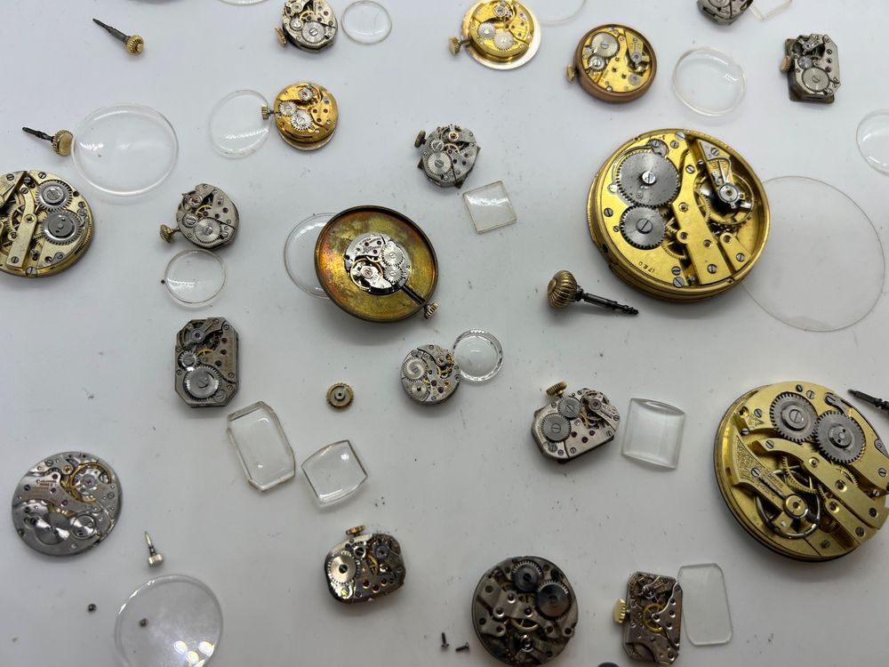 LOT Uhrwerke unkontrolliert als defekt /// A629 | Kaufen auf Ricardo