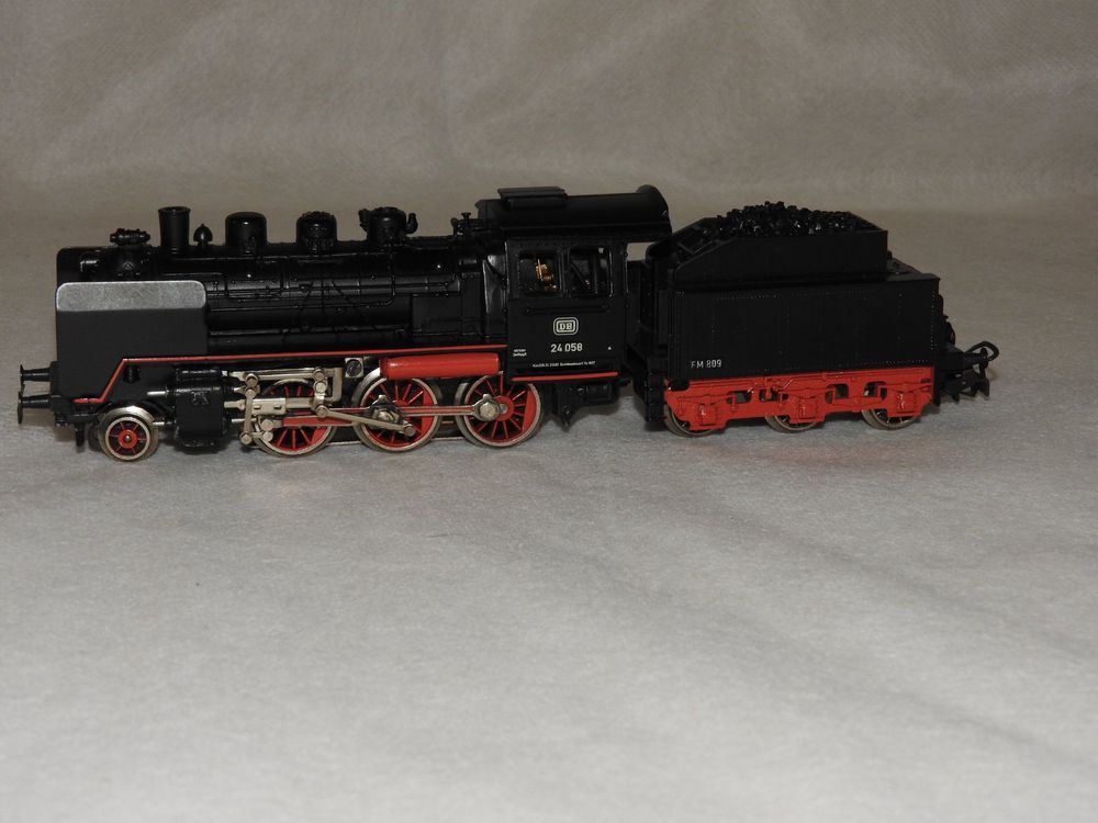 Märklin 3003, DB BR 24 Personenzuglokomotive mit Tender | Kaufen auf Ricardo