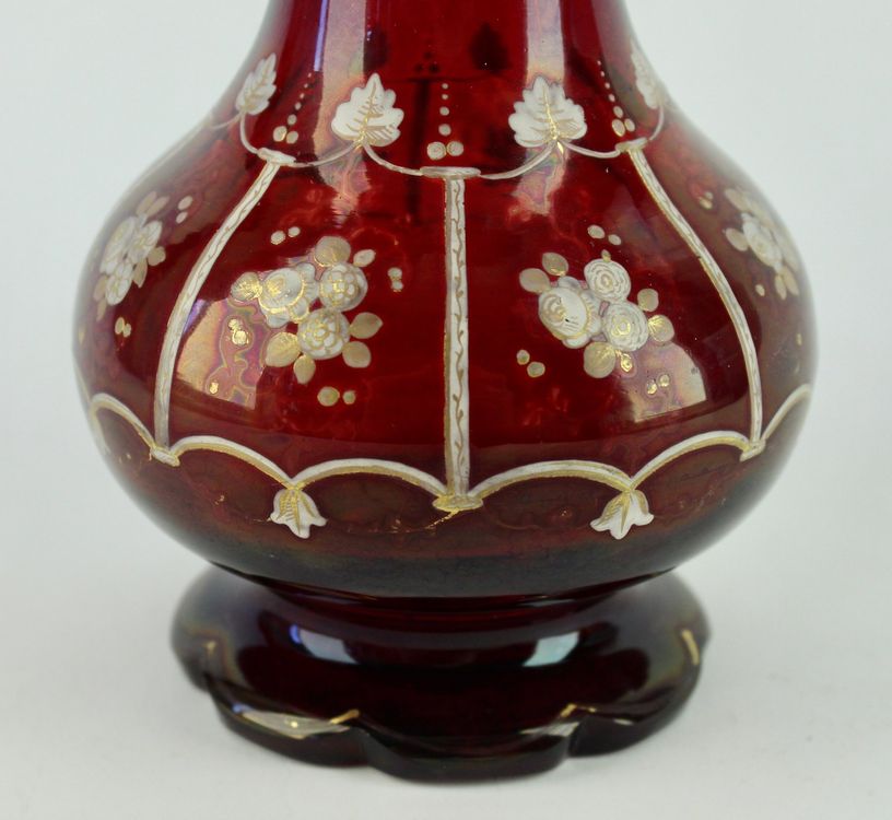 BÖHMISCHE RUBINROTE UND EMAILLIERTE GLASVASE, 19. JAHRH. (Gebraucht) in Grandcour für CHF 96 ...