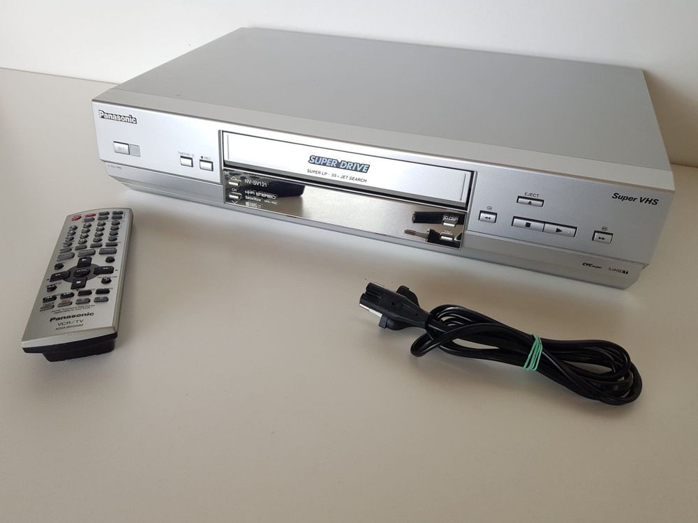 Panasonic Super VHS (S-VHS) Videorecorder NV-SV121 | Acheter sur Ricardo