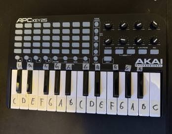 AKAI Professional APC KEY 25 | Kaufen auf Ricardo