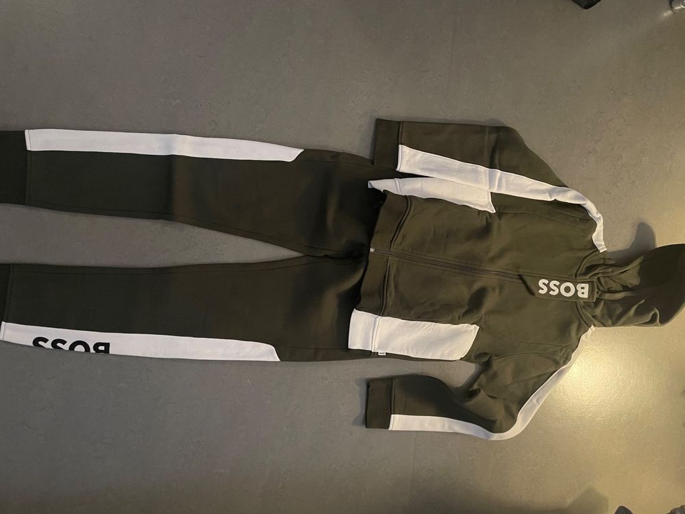 Trainingsanzug Hugo Boss | Kaufen auf Ricardo