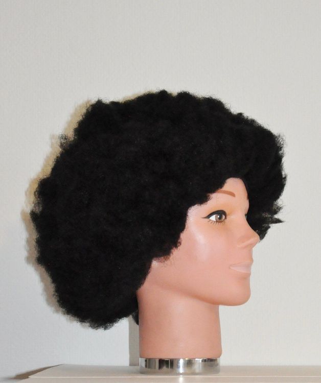 Perücke Afro schwarz (Neu und originalverpackt) in Luzern für CHF 5 ...