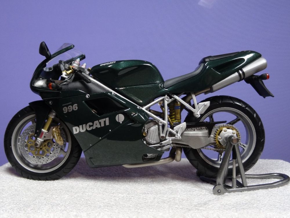 Minichamps 122 120002, Ducati 996, Matrix Reloaded, Vitrine | Kaufen ...