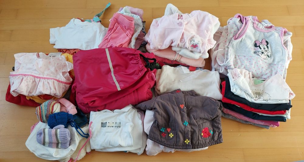 Kleiderset Mädchen 71 Teile Gr. 62/68 | Kaufen auf Ricardo