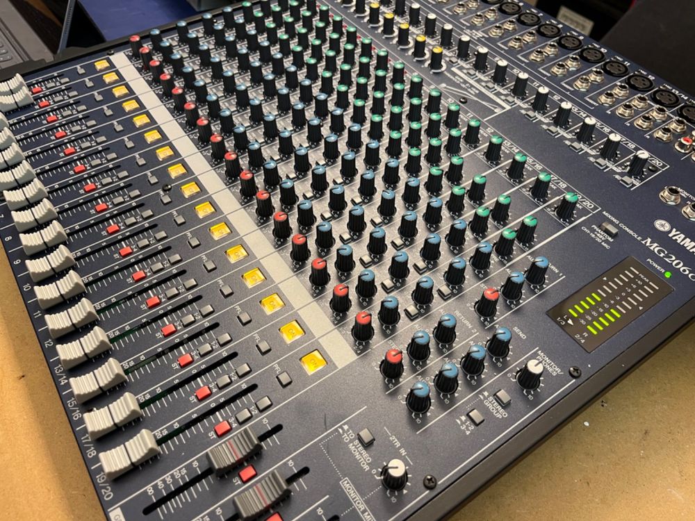 Yamaha MG206C Analogmixer mit Kompressor 20 Kanalen (Gebraucht) in Schaffhausen für CHF 298 ...