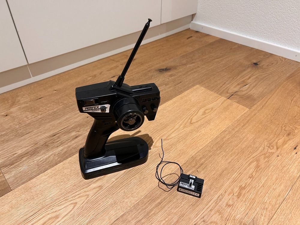 Kyosho Perfex 27 MHz 3 Kanal Fernsteuerung (Gebraucht) in Burgäschi für CHF 6 – nur Abholung auf ...