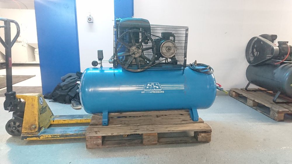 GIS Kompressor 250L, Industrie-Anlage (Gebraucht) in Rohrbach für CHF ...