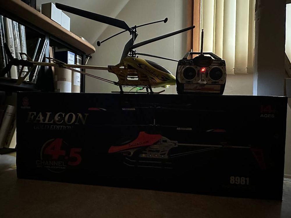 Falcon Gold Edition 4.5 Channel R/C Helicopter. (Gebraucht) in Basel ...