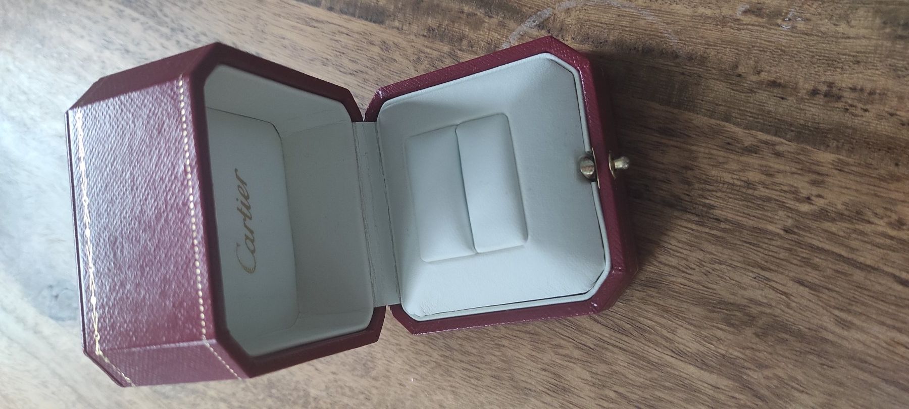 Cartier small square box - perfect condition (Gebraucht) in Tannay für ...