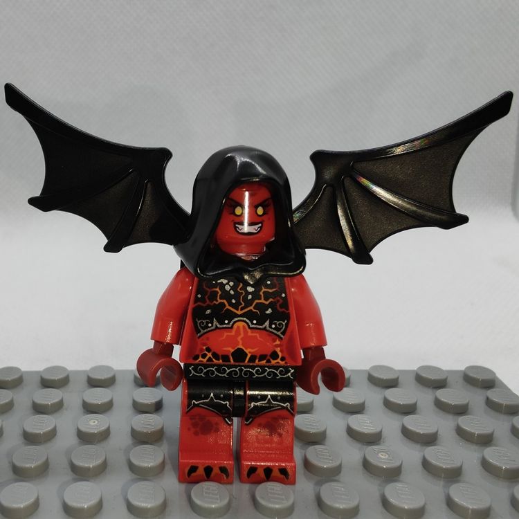 LEGO, Minifigur "NEXO KNIGHTS, Ultimate Lavaria" | Kaufen auf Ricardo