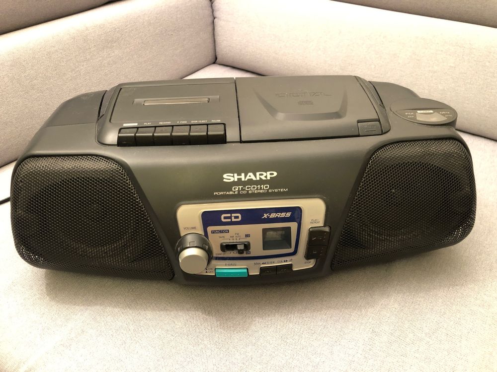 SHARP X-Bass Tape & CD Player (Gebraucht) in für CHF 21 – mit Lieferung ...