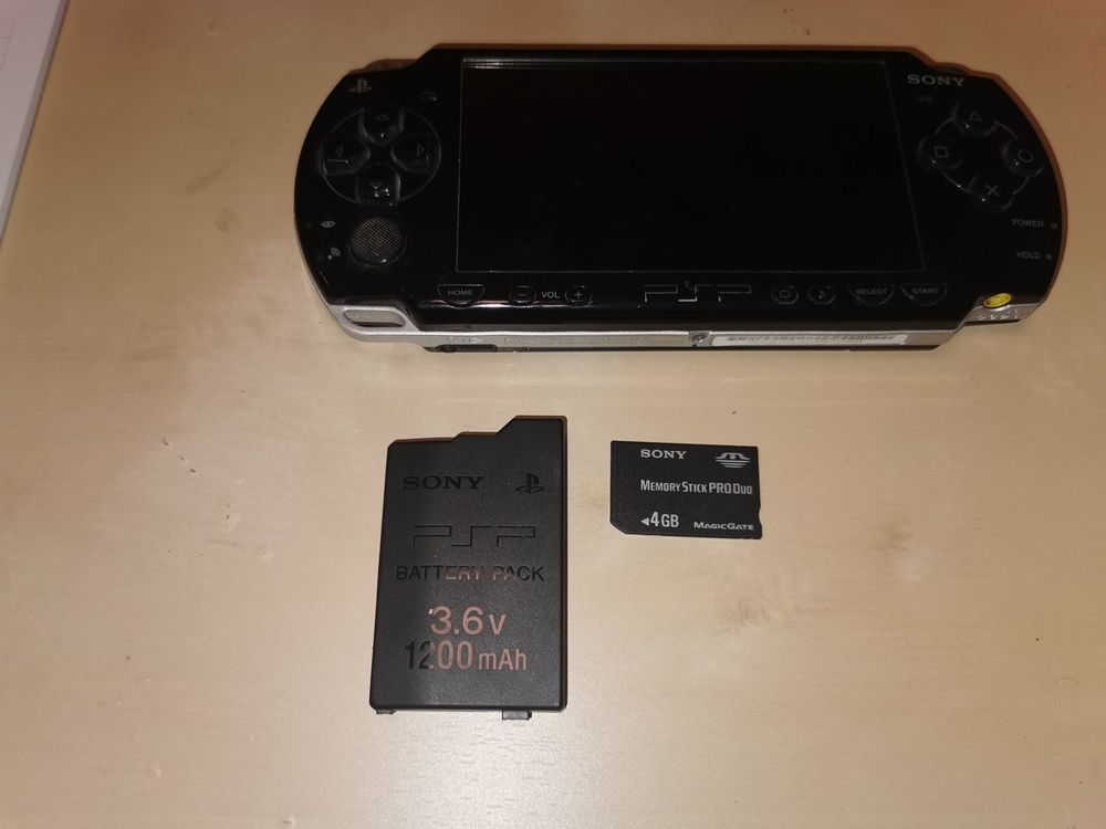Sony PSP Slim & Lite 2004 (Gebraucht) in Zuzwil BE für CHF 51 – mit ...