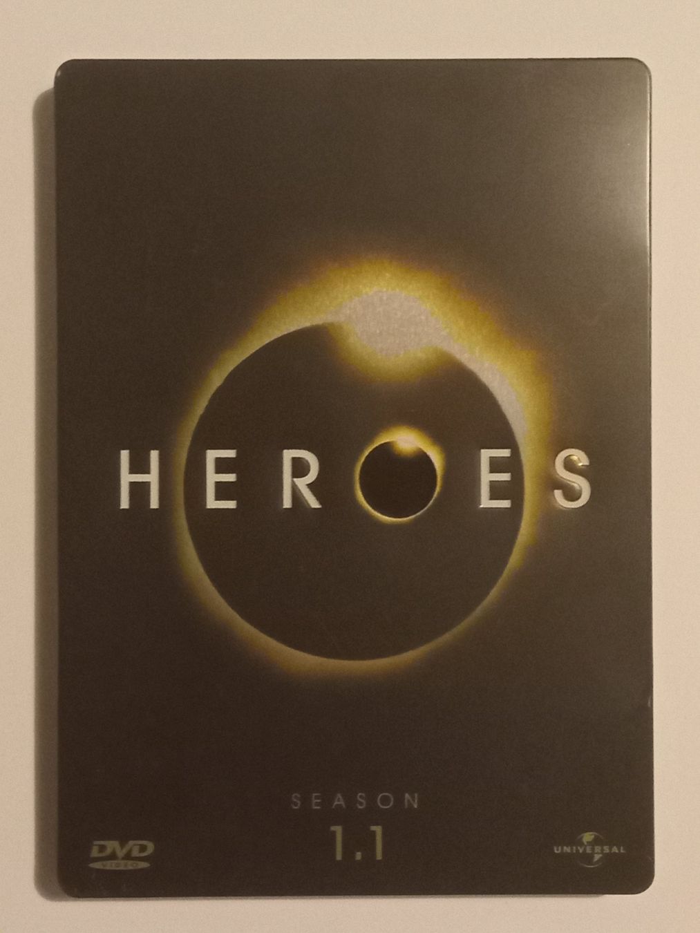 T4 DVD Steelbox - HEROES Season 1.1 (deutsch) - gebraucht (Gebraucht ...