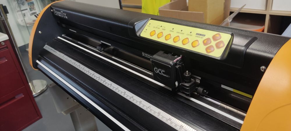 Cut plotter expert lx 2 (Gebraucht) in Zürich für CHF 300 – nur ...