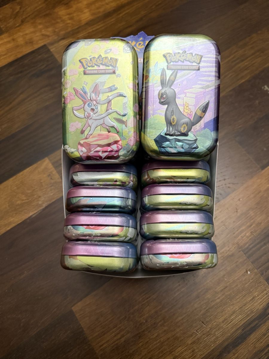 Pokémon Prismatic Evolutions Mini Tins 12 Stück OVP Sealed (Neu und ...