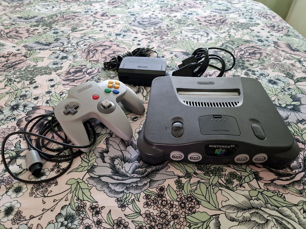 Nintendo 64 + Controller Grau (JPN Version) (Gebraucht) in Olten für ...