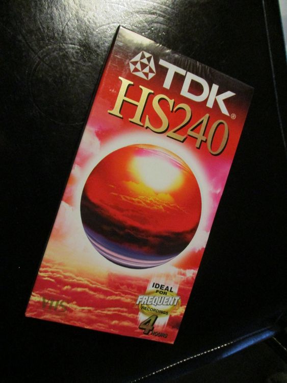 TDK HS 240 VHS-Videokassette, 2 Stück, neu und OVP | Kaufen auf Ricardo