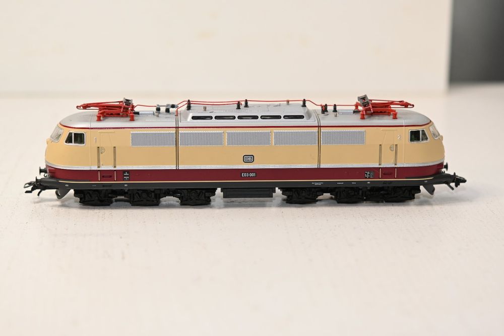 E 03 001 Märklin HO/AC Digital mfx Sound mit OVP (Gebraucht) in Laupen ...