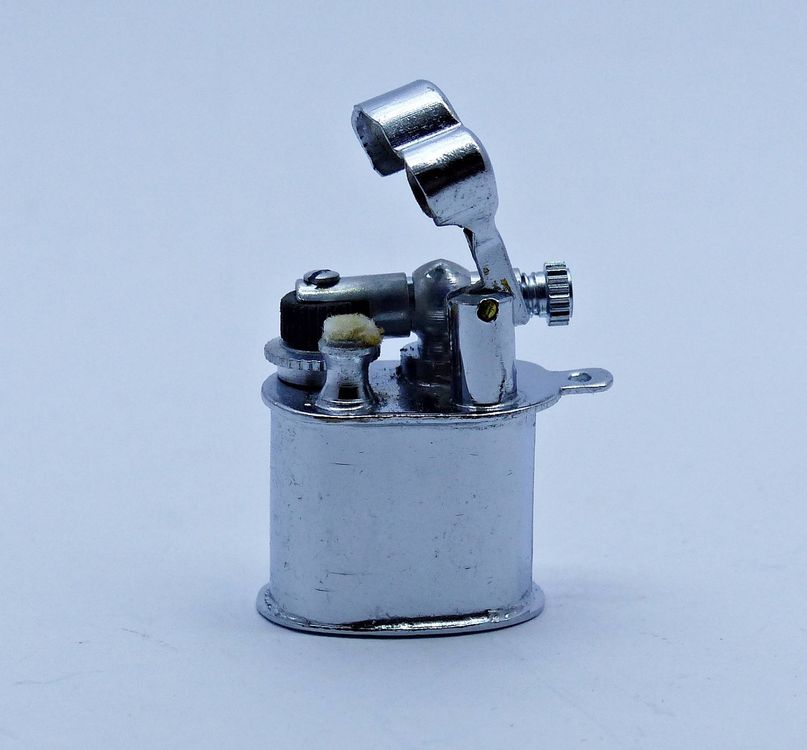 1960s MINI LIFT ARM LIGHTER MADE JAPAN FEUERZEUG APOLLO LIKE (Neu und ...