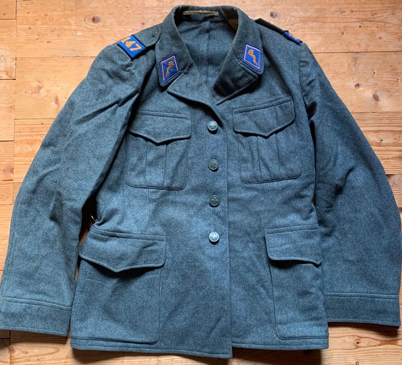 Uniformjacke eines Sanitäters der CH Armee Grösse 50BB (Gebraucht) in ...