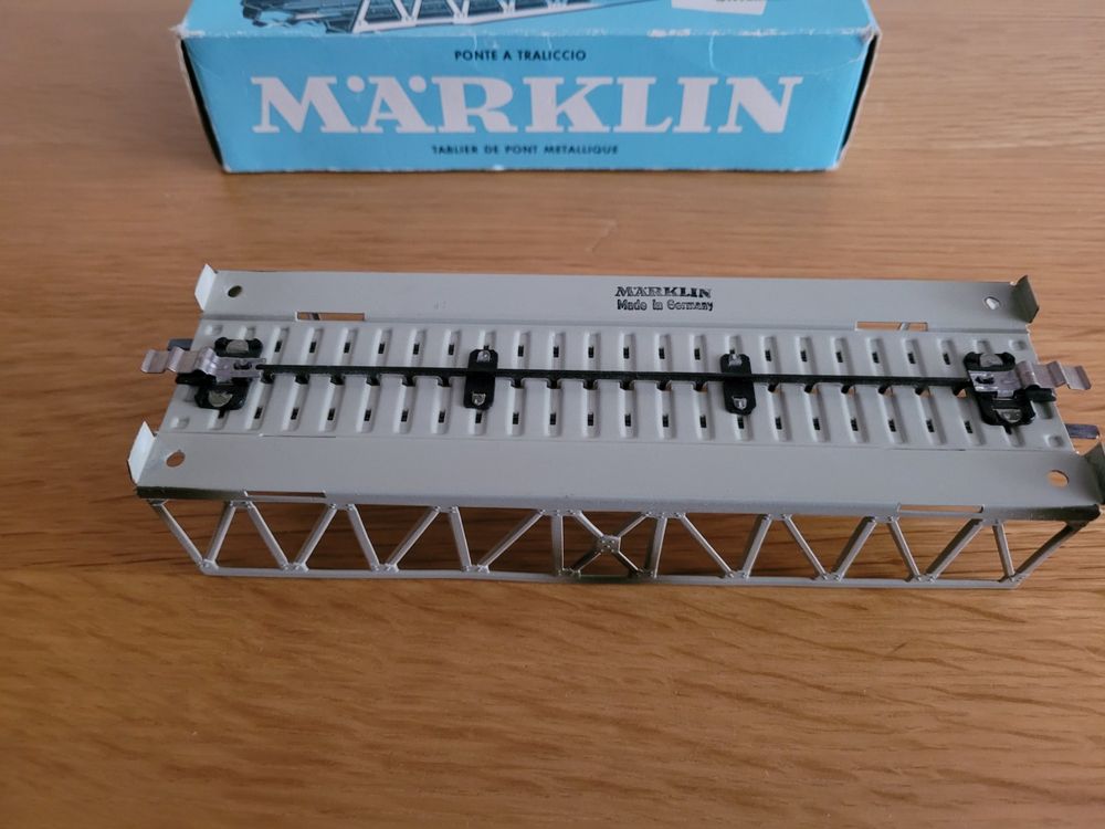 Märklin H0 7162 - Gitterbrücke aus Metall - mit OVP hellblau | Kaufen ...