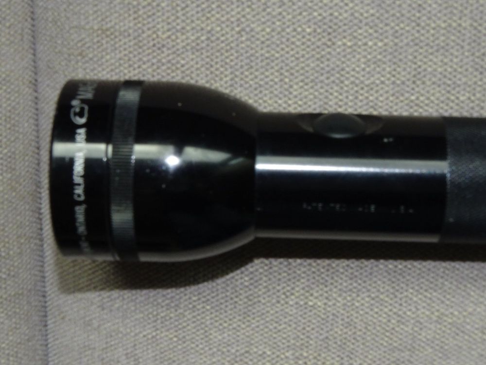 Maglite Police USA Taschenlampe plus mini mag (Gebraucht) in Hirzel für ...
