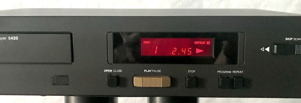 NAD 5420 CD Player (Gebraucht) in Zürich für CHF 99 – mit Lieferung auf ...