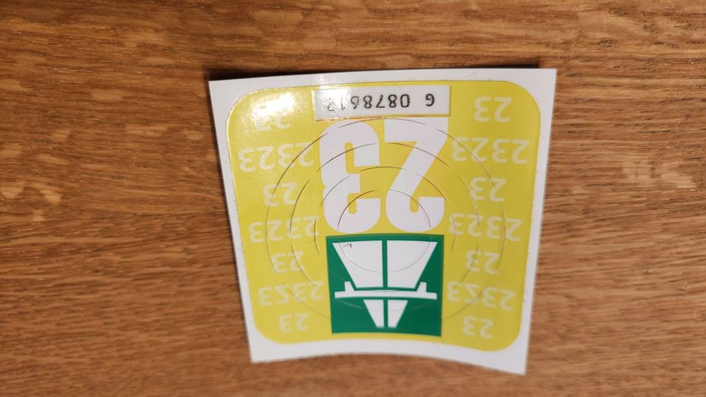 Autobahn Vignette 2023 (Neu und originalverpackt) in Wattwil für CHF 27 – mit Lieferung auf ...