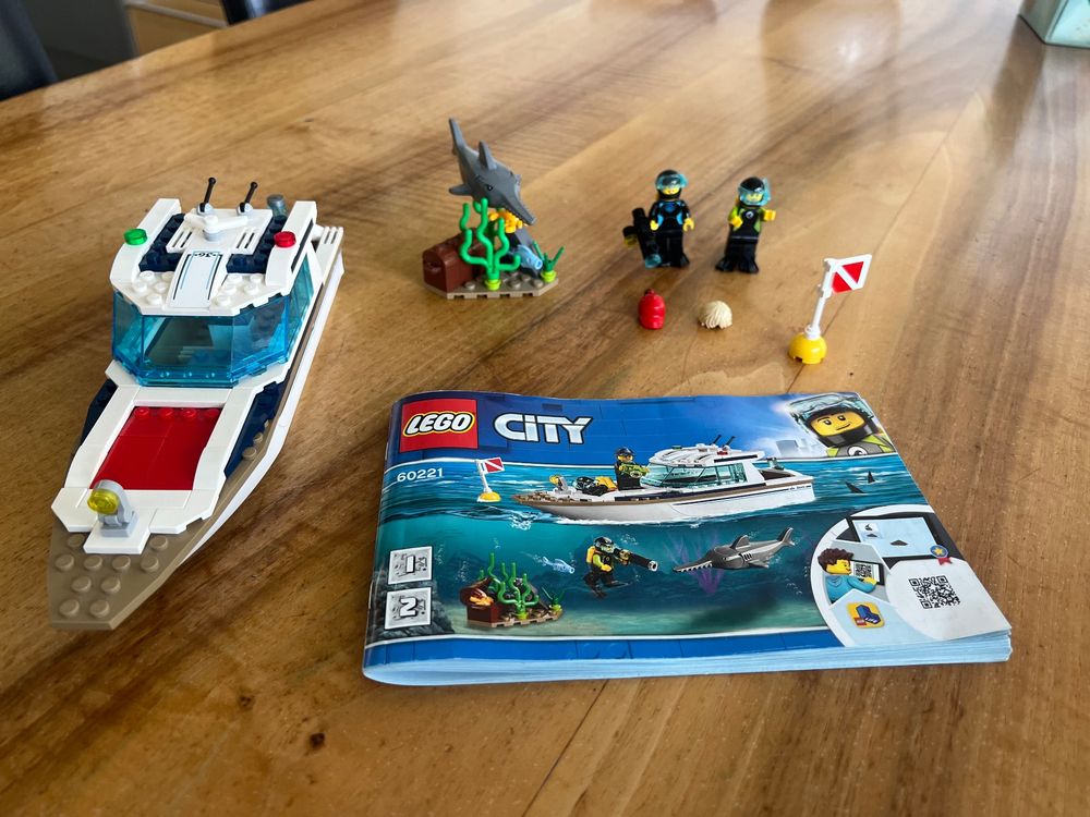 Lego City 60221 Boot mit Taucher (Gebraucht) in Kirchdorf BE für CHF 19 ...