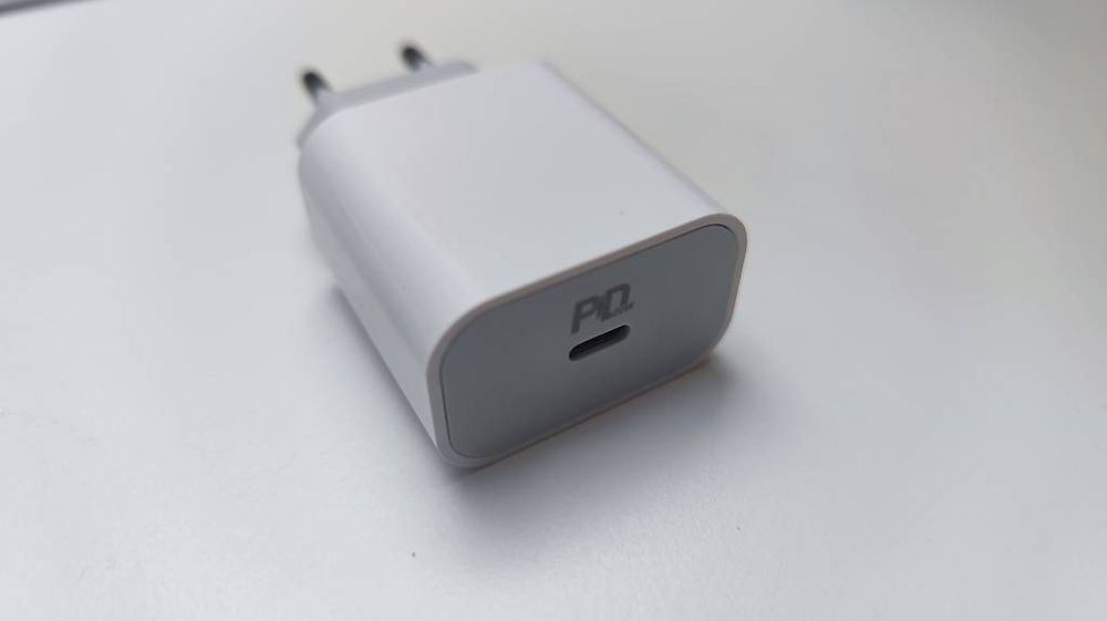 neu originalverpackt iPhone 20W super fast charger Ladegerät (Neu und ...