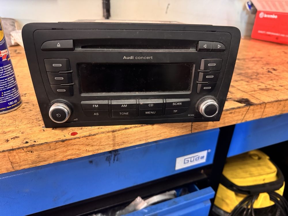 Audi Concert Autoradio - Top Zustand - Günstig abzugeben! (Gebraucht ...