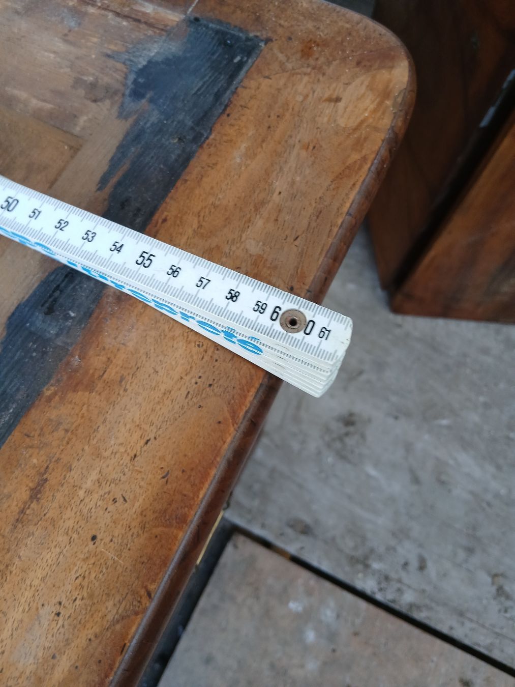 COMMODE L.PHILIPPE EN NOYER TRÈS ANCIEN (D'occasion) à Neuchatel pour ...