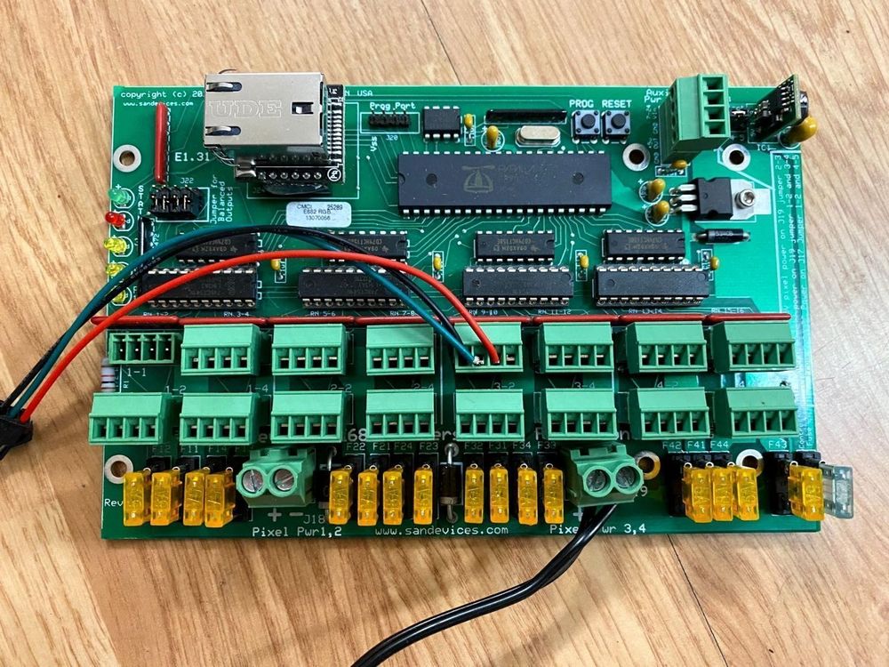 Sandevices E682 LED PixelController | Kaufen auf Ricardo