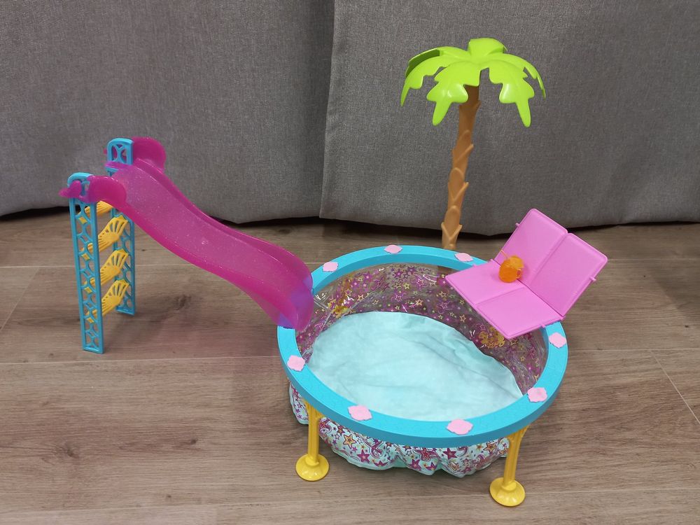 Barbie-Pool (Gebraucht) in Unterentfelden für CHF 3 – mit Lieferung auf ...