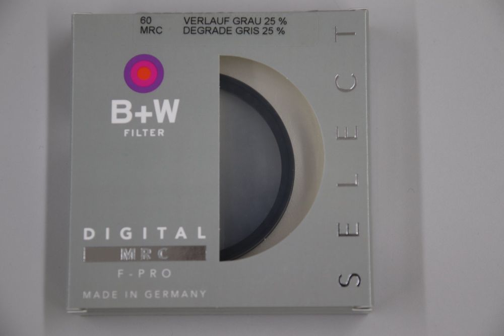 B+W Verlauf Grau 25% / 60mm MRC (Neu und originalverpackt) in Zofingen ...