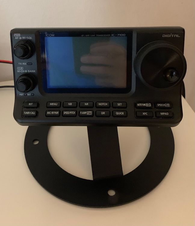 Icom IC-705/IC-7100 Stand mit 1/4 Anschluss (Neu und originalverpackt ...