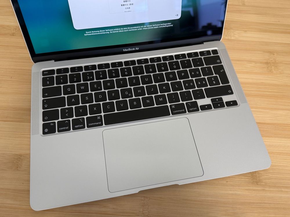 Apple MacBook Air 13 Zoll, M1, 256GB, 8GB, Silber (Gebraucht) in Teufen ...