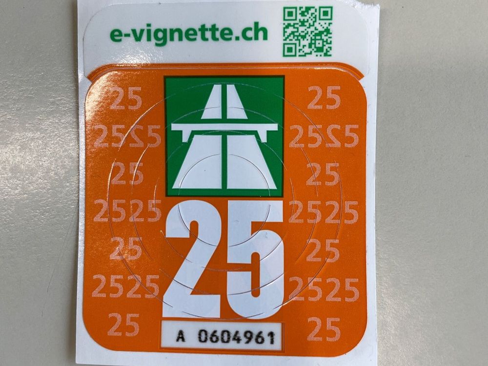 Autobahn-Vignette 2025 (Neu und originalverpackt) in Staufen für CHF 35 – mit Lieferung auf ...