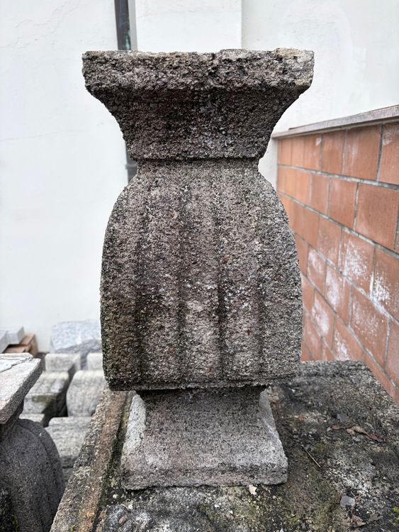 Saule Garten Beton