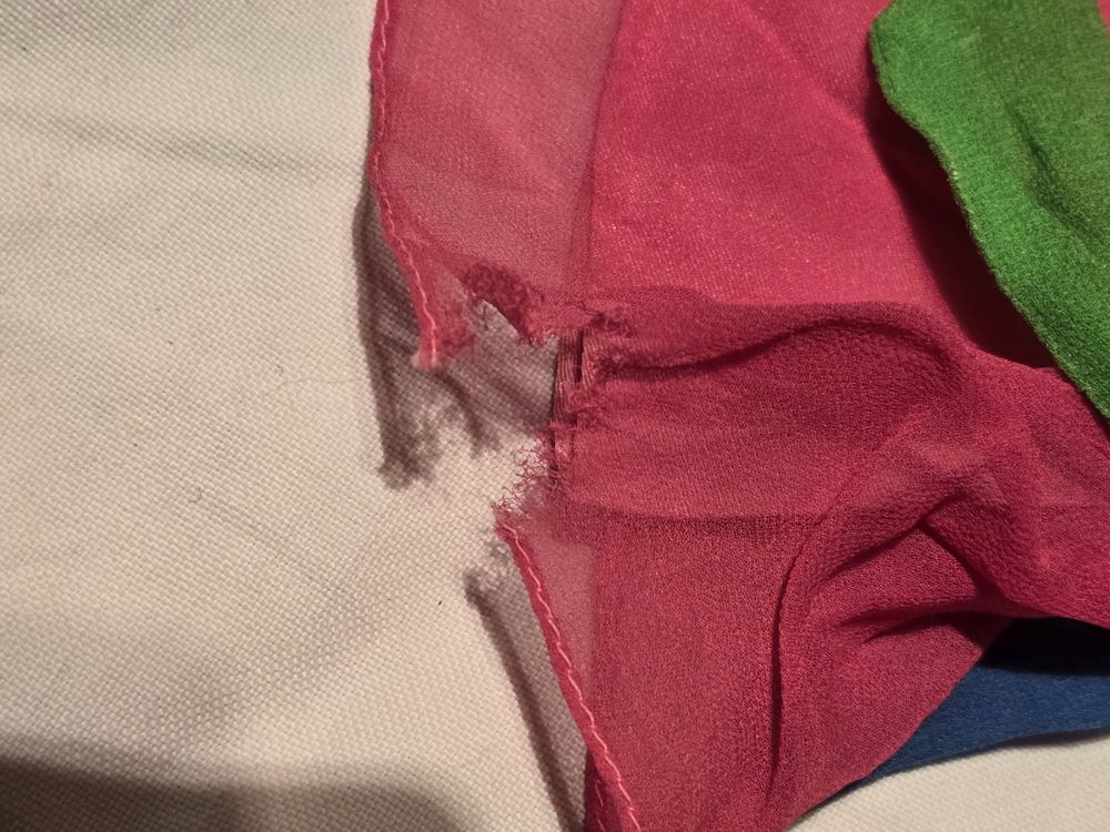 Barbie Vintage 1960s avec valise et vêtements variés (D'occasion) à versoix pour CHF 440 – avec ...