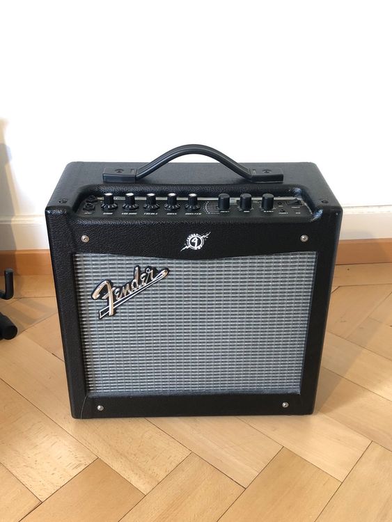 E-Gitarren Verstärker Fender Mustang 1 (Gebraucht) in Zürich für CHF 40 – nur Abholung auf ...