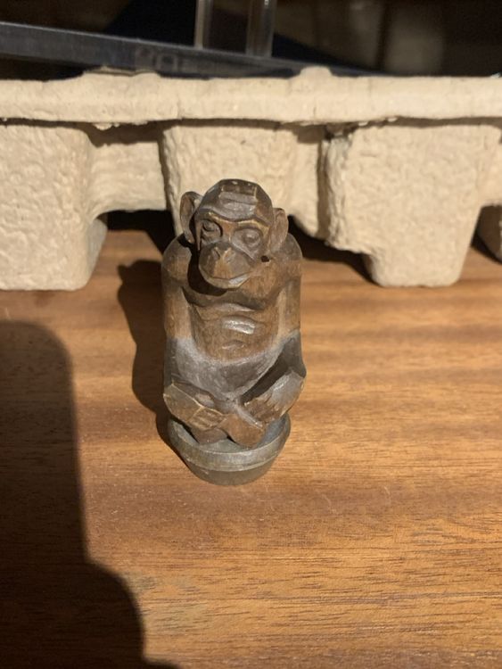 Affe Schnitzerei Korkenzierfigur (Gebraucht) in Dotnacht für CHF 12 – mit Lieferung auf Ricardo ...