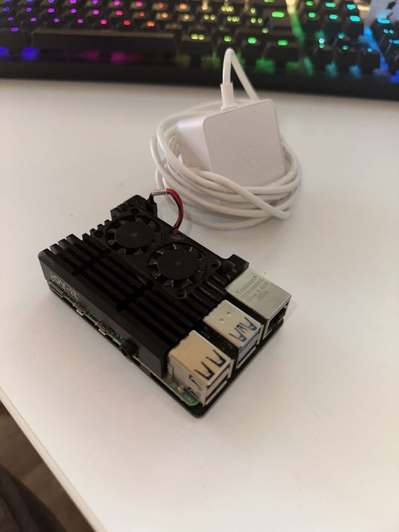 Raspberry Pi 4 Model B 8GB RAM inkl. Gehäuse, Netzteil (Gebraucht) in ...